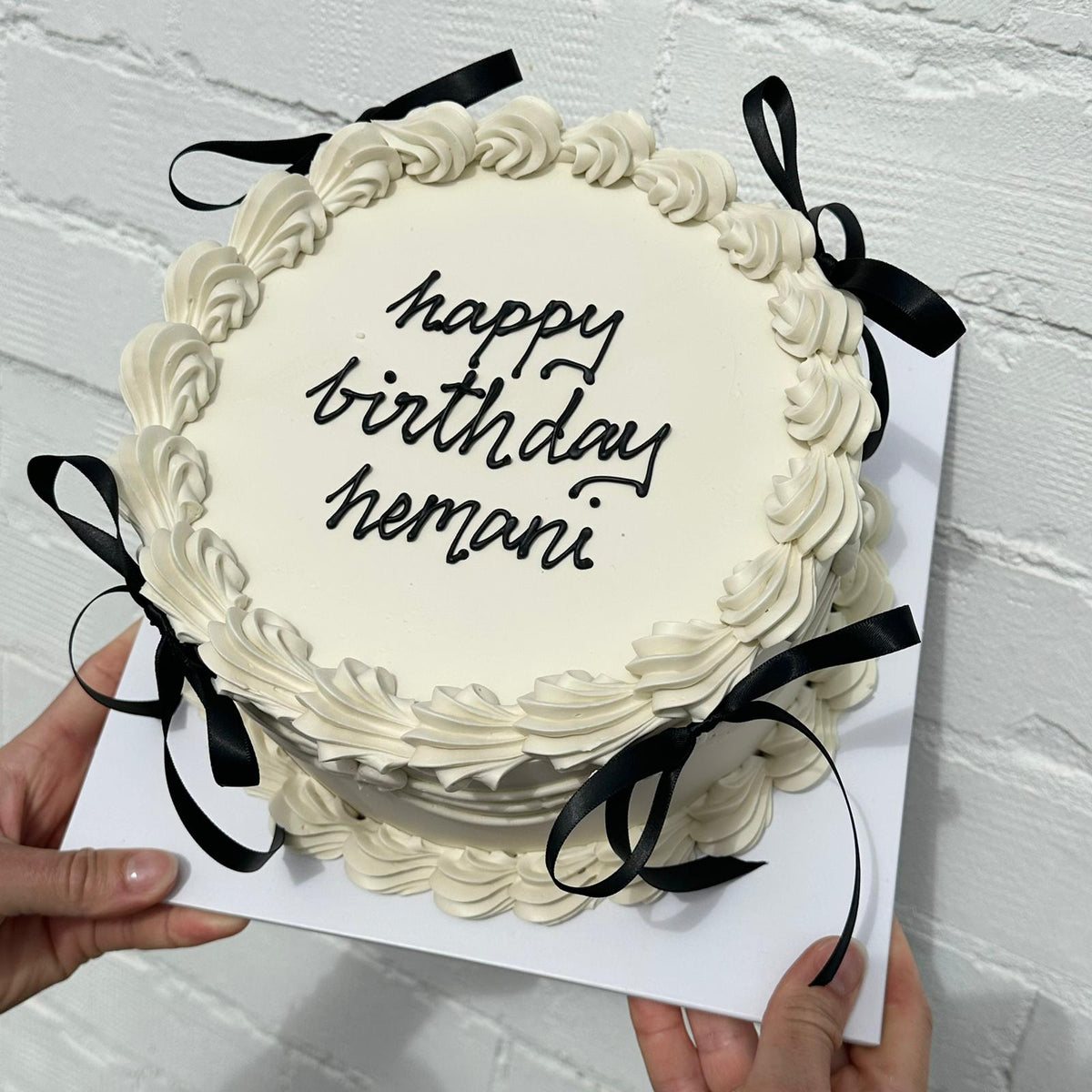 Retro Text Cake – PerthCakeCollective