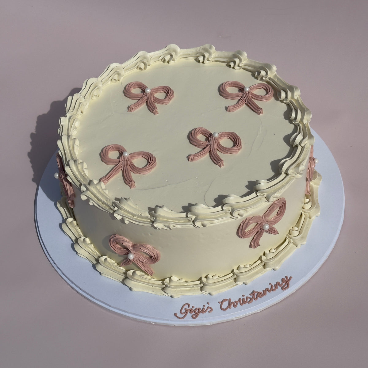 OTT Frilly ROUND Cake – PerthCakeCollective